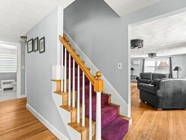 house with 4 bedroom, Stoneham MA ES103888544