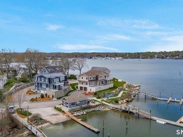 house with 4 bedroom, Stonington CT DLS102256238