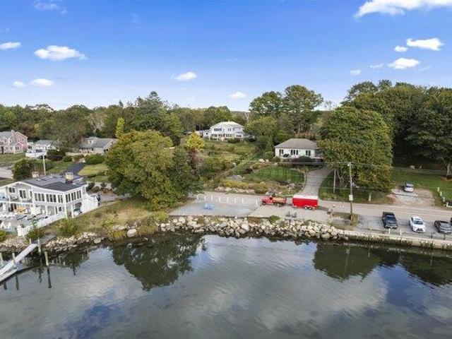 house with 4 bedroom, Stonington CT ES104792336