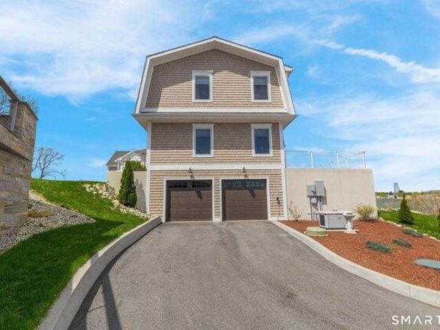house with 4 bedroom, Stonington CT ES103621868