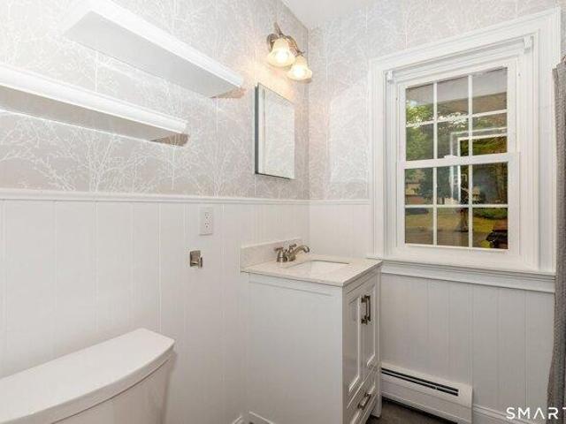 house with 4 bedroom, Stafford CT ES105157380