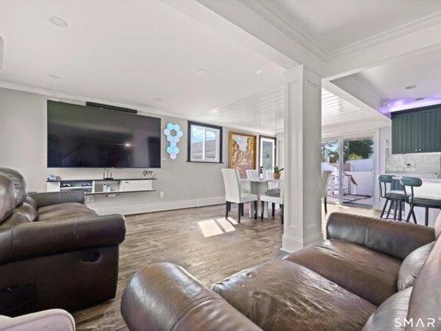 house with 4 bedroom, Stamford CT DLS102218882