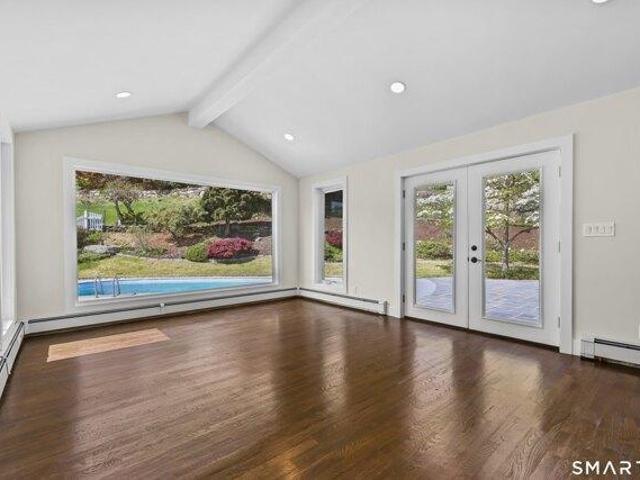 house with 4 bedroom, Stamford CT DLS102255939
