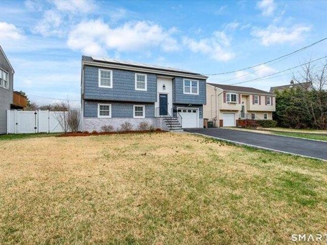 house with 4 bedroom, Stamford CT DLS102345579