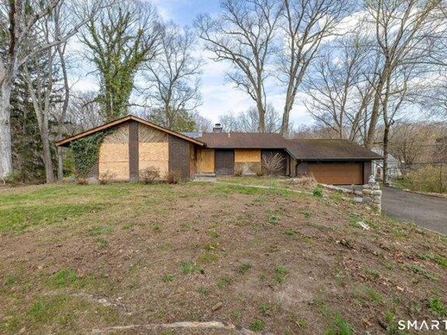 house with 4 bedroom, Stamford CT DLS102346338