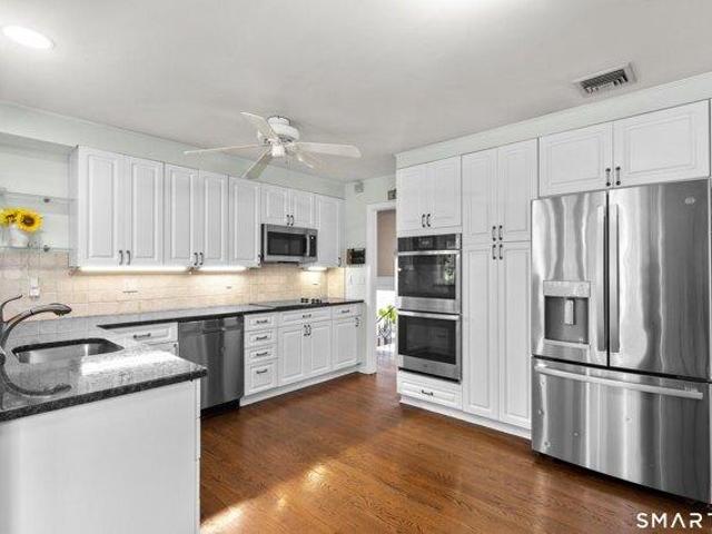 house with 4 bedroom, Stamford CT DS104374330