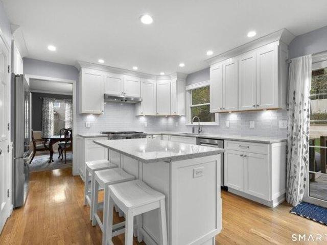house with 4 bedroom, Stamford CT ES103161598