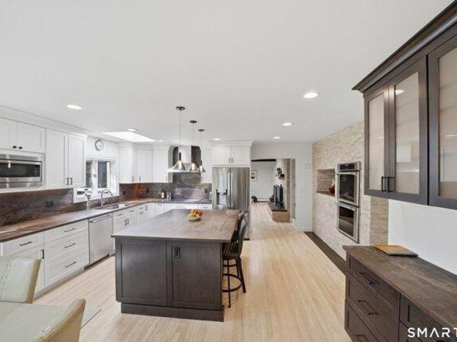 house with 4 bedroom, Stamford CT ES103162780