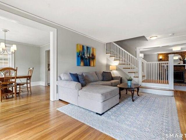 house with 4 bedroom, Stamford CT ES104191786