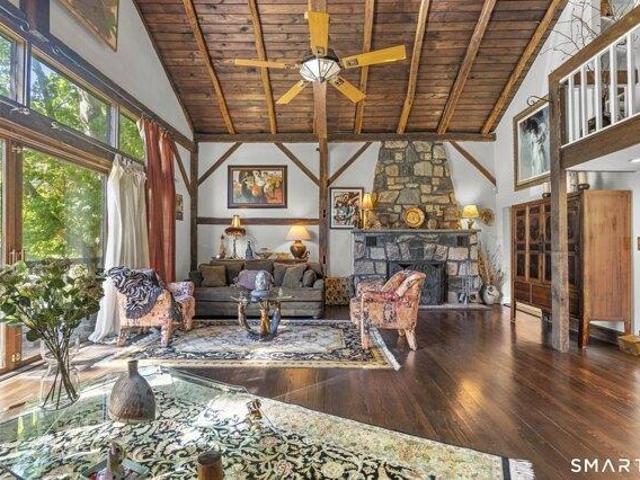 house with 4 bedroom, Stamford CT ES104328970
