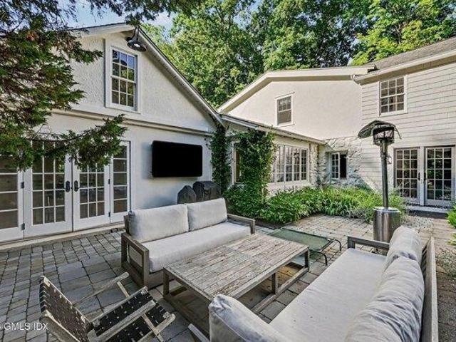 house with 4 bedroom, Stamford CT ES104329216