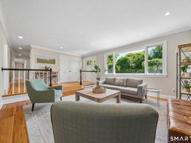 house with 4 bedroom, Stamford CT ES104332740