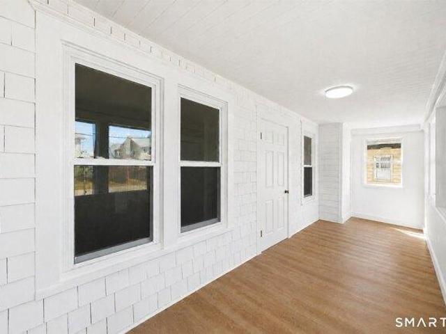 house with 4 bedroom, Stamford CT ES104333140
