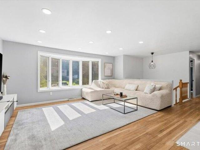 house with 4 bedroom, Stamford CT ES104408677