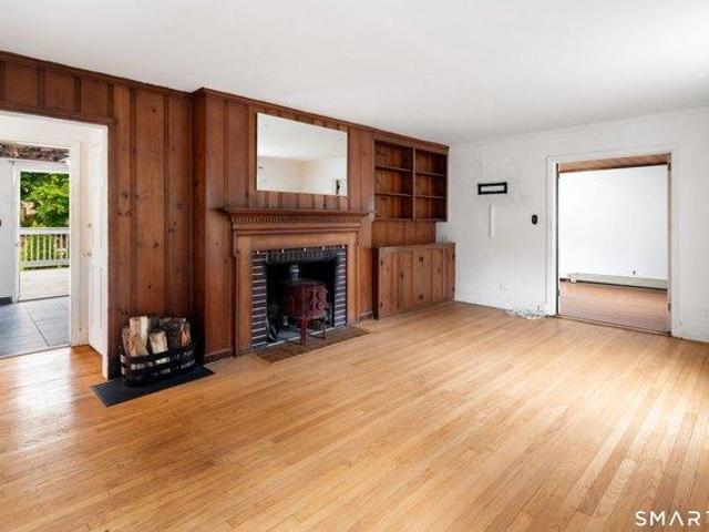 house with 4 bedroom, Stamford CT ES104832603