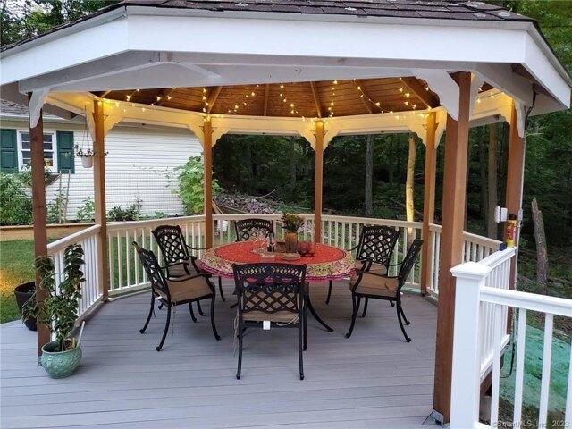 house with 4 bedroom, Stamford CT ES104832944
