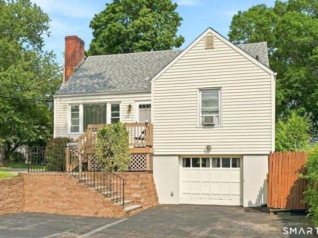 house with 4 bedroom, Stamford CT ES105156319