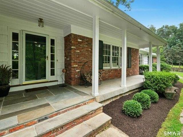 house with 4 bedroom, Stamford CT ES105158614