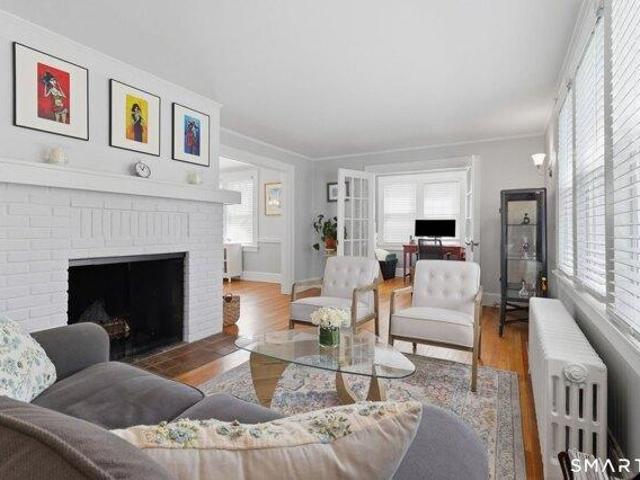 house with 4 bedroom, Stamford CT ES105173836