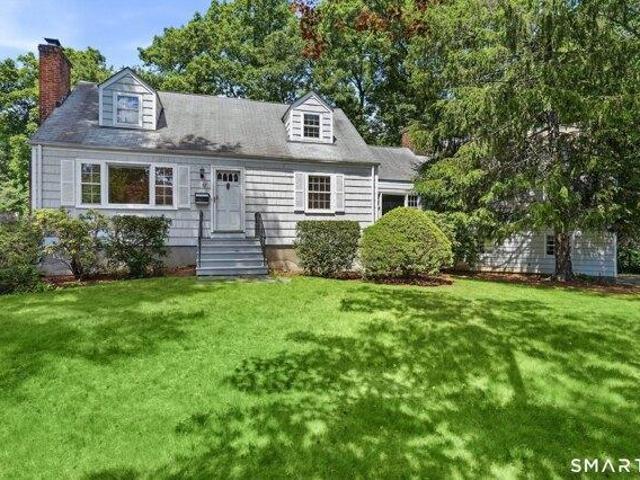 house with 4 bedroom, Stamford CT ES105126368