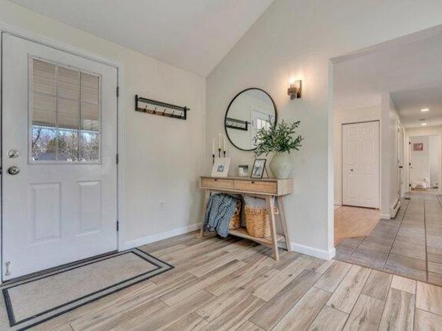 house with 4 bedroom, Standish ME ES103221876