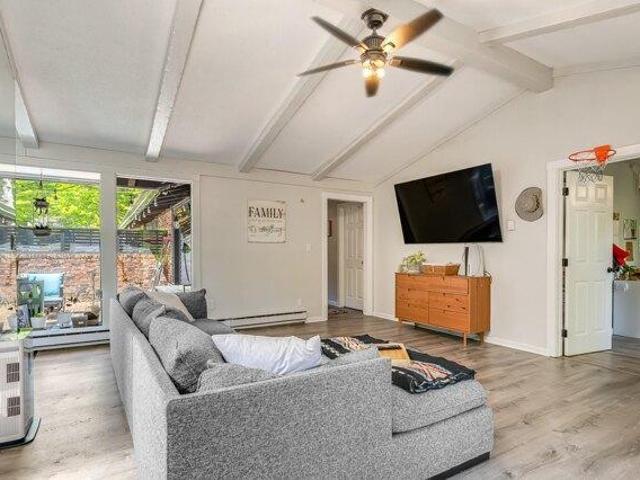 house with 4 bedroom, Standish ME ES105126403