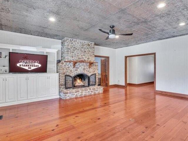 house with 4 bedroom, Starkville MS DS90933575