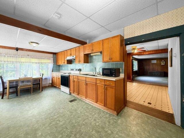 house with 4 bedroom, Stewartstown NH ES103663425