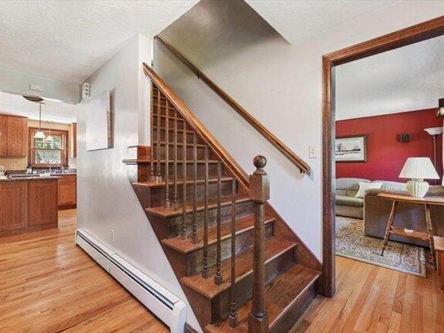 house with 4 bedroom, Sterling MA ES103886399