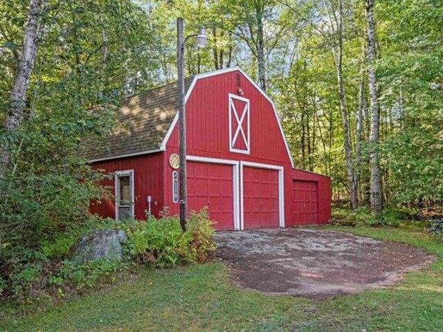 house with 4 bedroom, Strafford NH ES103159766