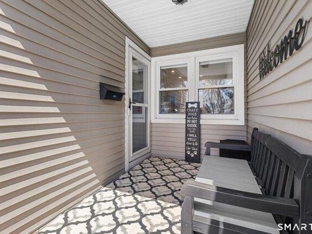 house with 4 bedroom, Stratford CT DLS102154026