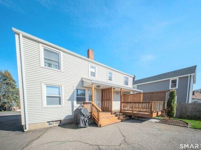 house with 4 bedroom, Stratford CT DLS102475262