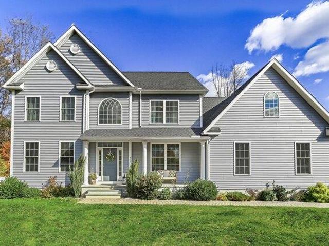 house with 4 bedroom, Stratford CT DLS103100784