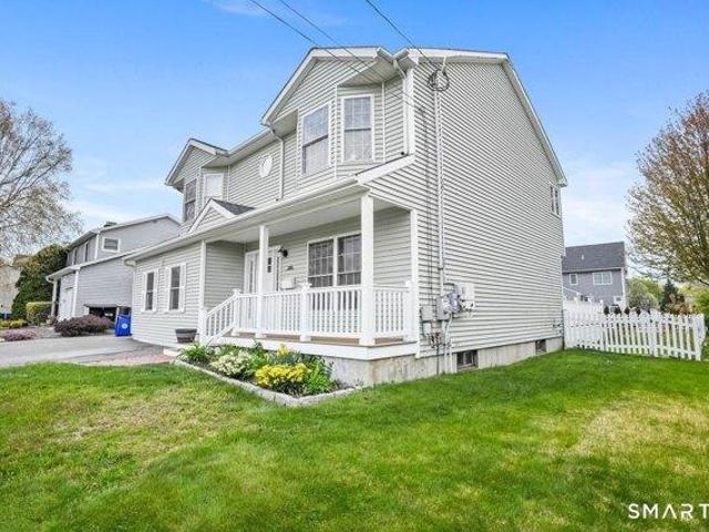 house with 4 bedroom, Stratford CT DLS103125669