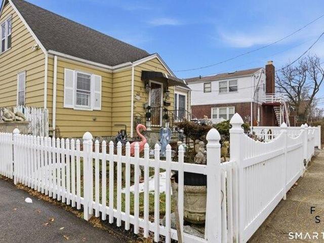house with 4 bedroom, Stratford CT DS102826523