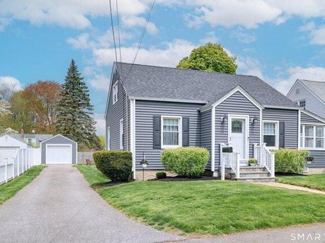 house with 4 bedroom, Stratford CT DS102154150