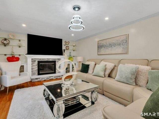 house with 4 bedroom, Stratford CT DS104115380