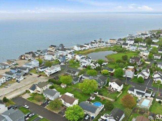 house with 4 bedroom, Stratford CT DS104235470