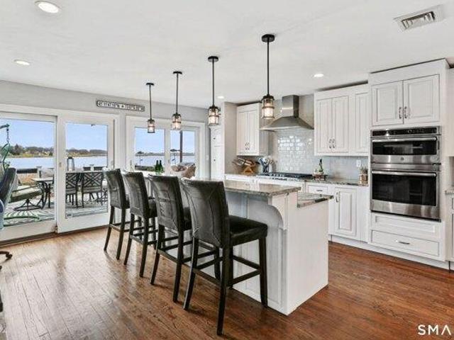 house with 4 bedroom, Stratford CT DS104262109