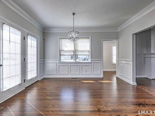 house with 4 bedroom, Stratford CT ES102824253
