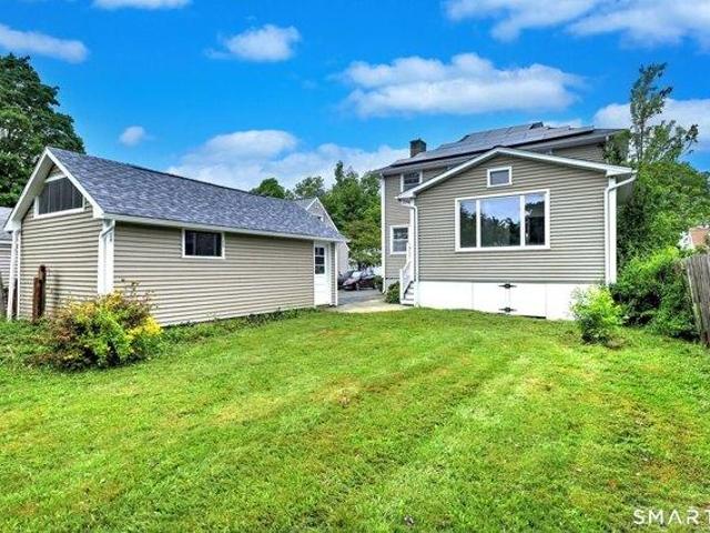 house with 4 bedroom, Stratford CT ES103099294