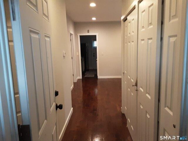 house with 4 bedroom, Stratford CT ES104762144