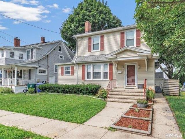 house with 4 bedroom, Stratford CT ES104831416