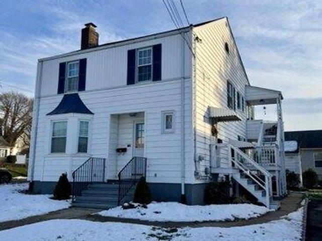 house with 4 bedroom, Stratford CT ES104115197
