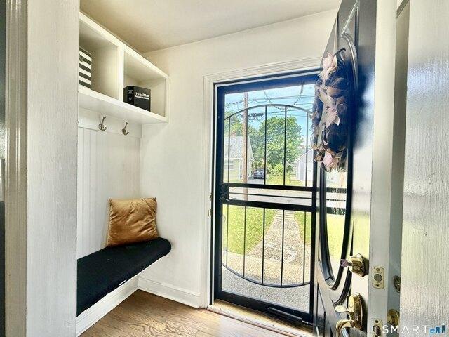 house with 4 bedroom, Stratford CT ES105126886