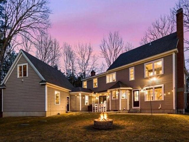 house with 4 bedroom, Stratham NH DLS102119267