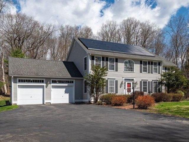 house with 4 bedroom, Stratham NH DS102561430