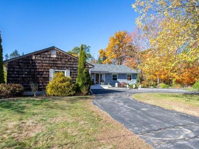 house with 4 bedroom, Stratham NH ES103158350