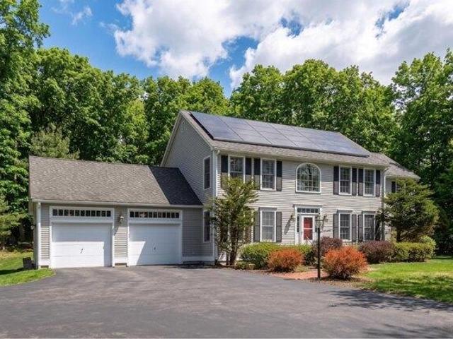 house with 4 bedroom, Stratham NH ES104330103
