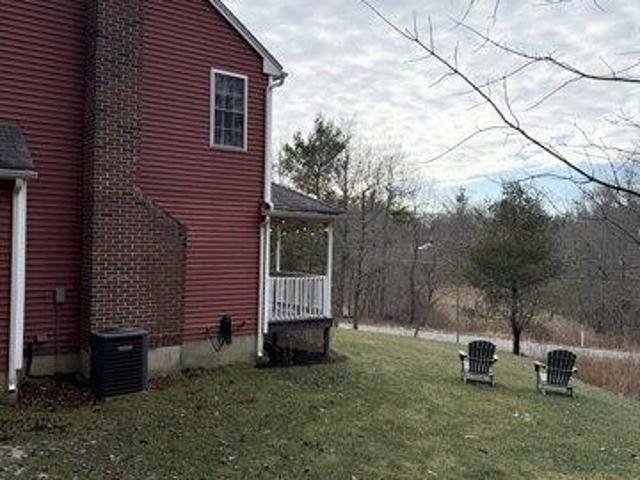 house with 4 bedroom, Sturbridge MA DS104153029